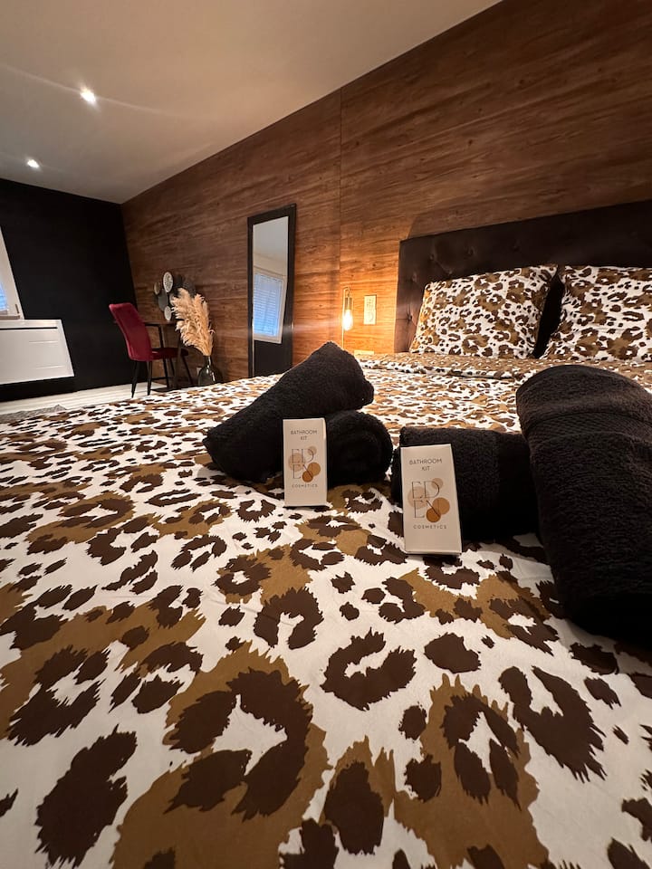 Apparemment Dans Une Jolie Maison De Ville. - Mortagne-sur-Sèvre