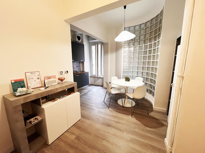 Colosseum Flat - Romana House - Italy