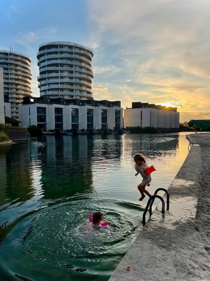 Byhus Med Gårdhave Og Tagterrasse Nær Strand I Kbh - Copenhagen