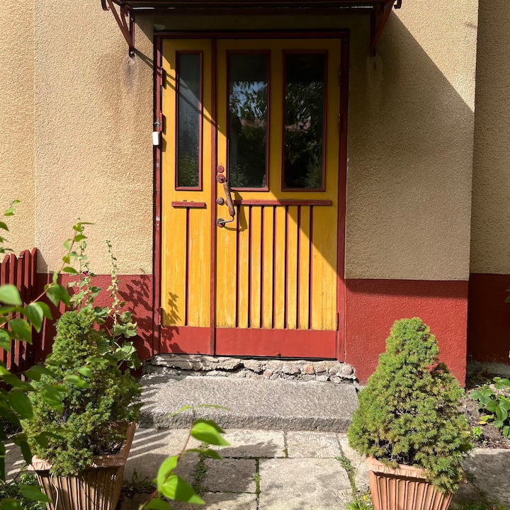 Ljus Lägenhet Med Tre Sovrum - Örebro