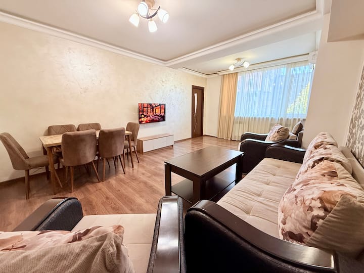 Tophouse Koghbatsi 3a - Jerewan