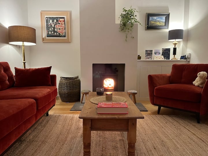 Home In Cardiff - Cardiff