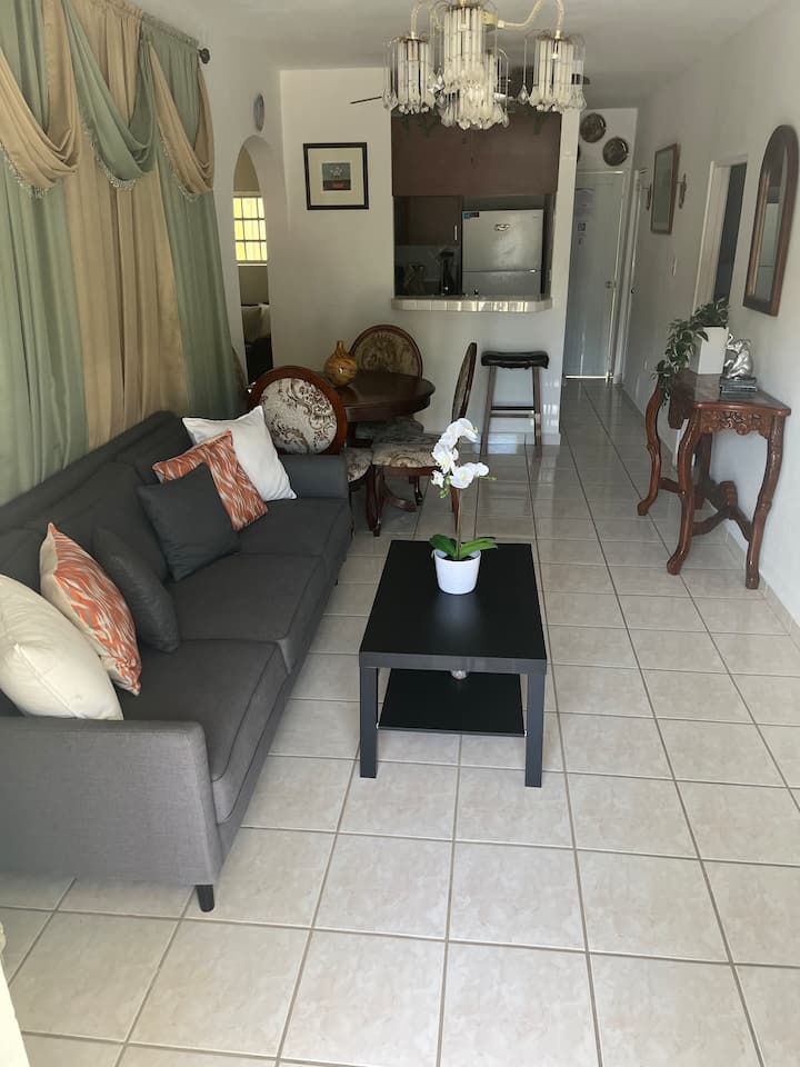 La Casa Familiar De Eli - San Juan