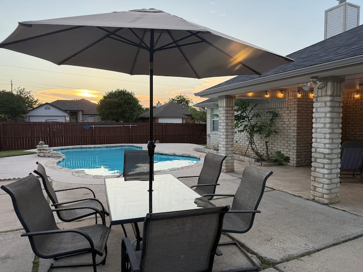 Casa Lava- 4 Bedroom With Pool And Office - キリーン, TX