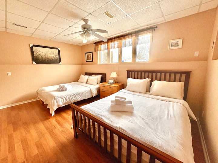 Entire Spacious Tranquil Unit W/free Parking - Ottawa