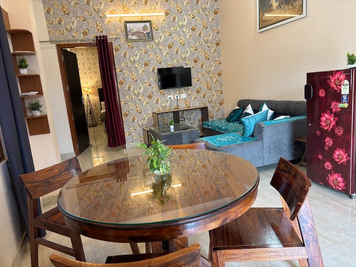 Dhrupad Villa Luxury Peaceful Spacious Stay - Varanasi