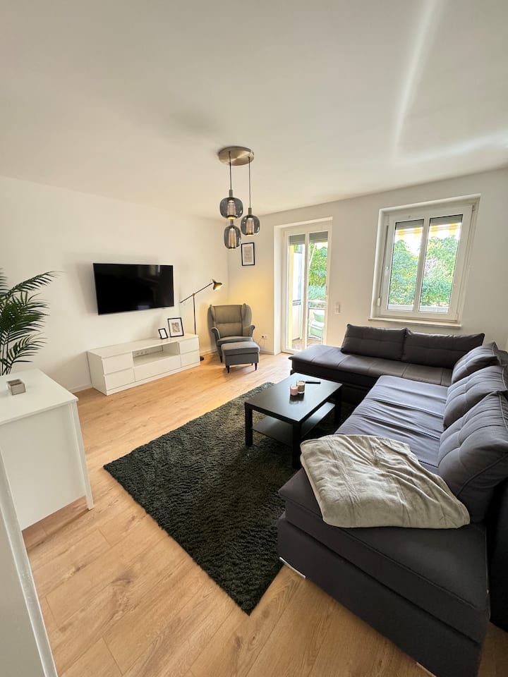 Modernes City-apartment Am See - Zwenkau