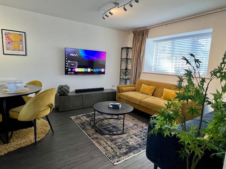 Modern 2br I Sleeps 6 I Near Bluewater I Fast Wifi - Dartford