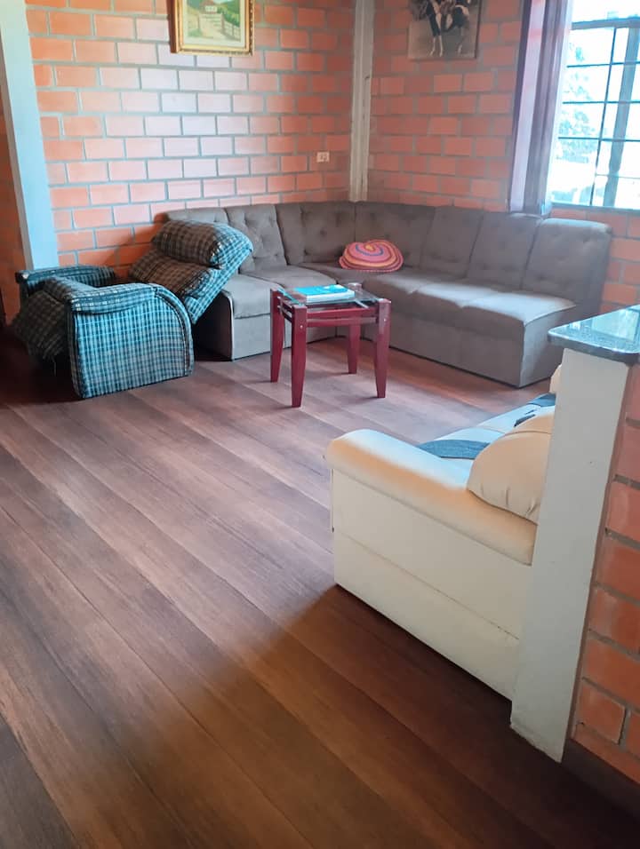 Quarto 3 Em Pousada Ouro Verde - Campo Largo