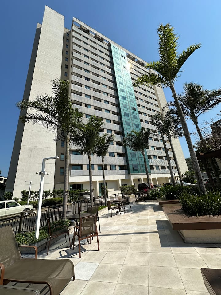 Flat Maravilhoso Com Garagem/riocentro/projac - Rio de Janeiro
