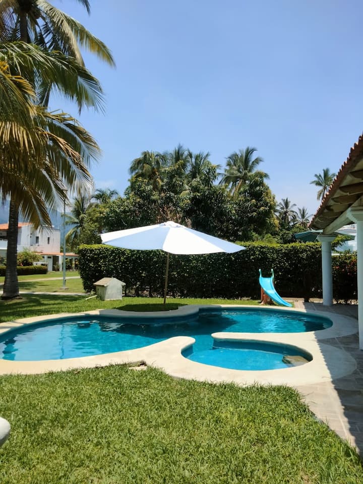 Exclusivo Departamento De Playa En Club Santiago - Manzanillo, Colima, Mexico