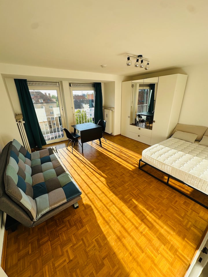 Rare 3 Bedroom Appt For Up To 8 - München