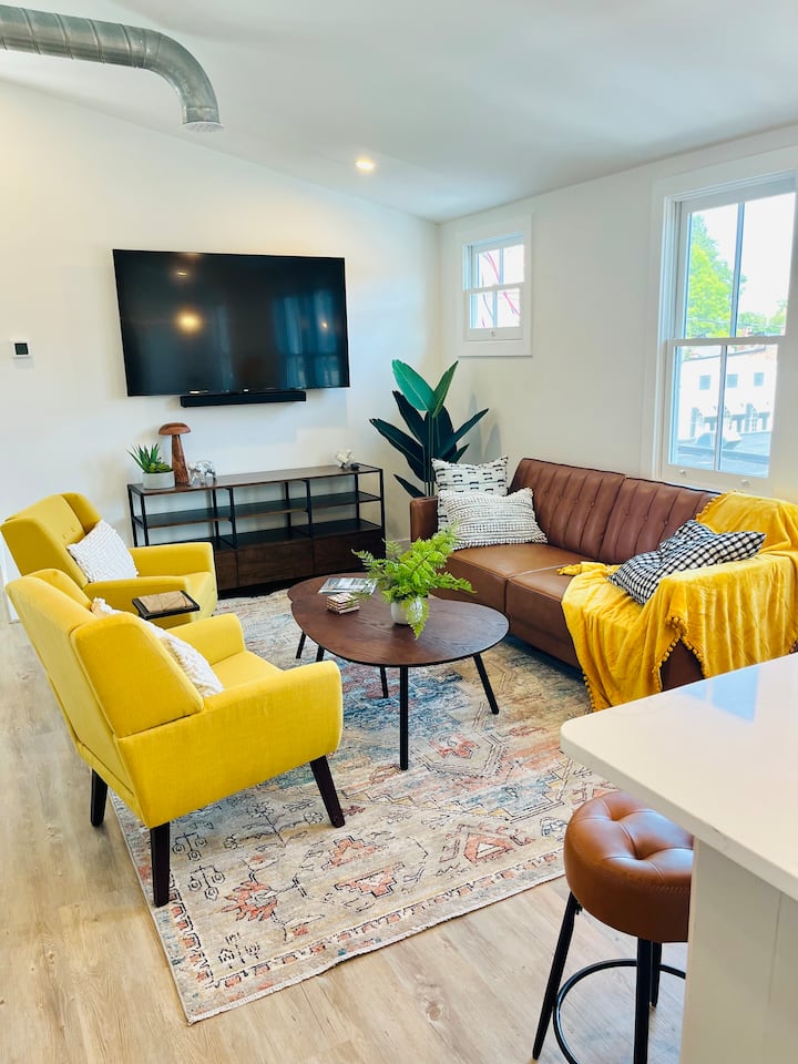 Annapolis Main Street View Apartment - Arnold, MD