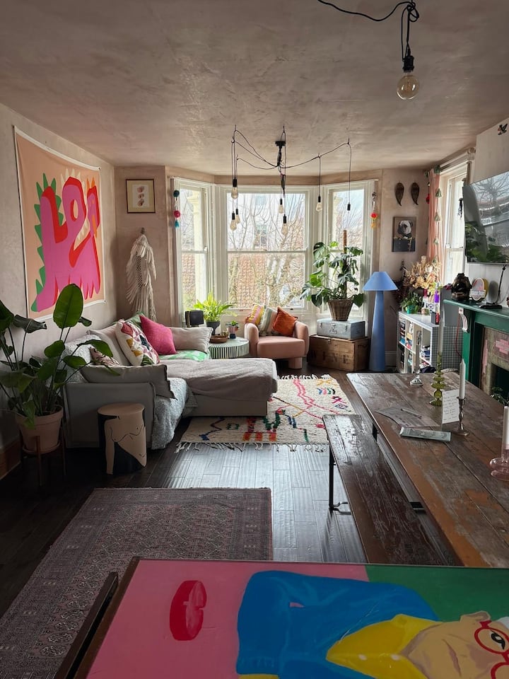 2 Bed Loft Flat In Kemptown - Brighton and Hove