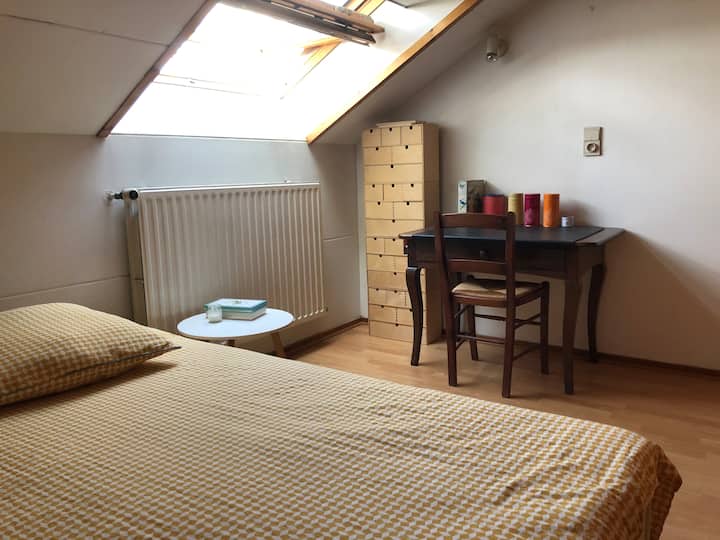 Chambre Dans Maison De Maître - Zwevegem