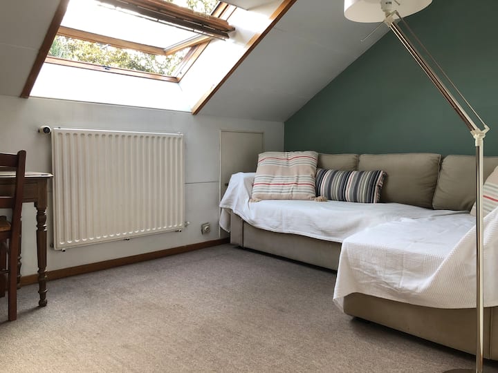 Une Chambre Maison De Maître. - Zwevegem
