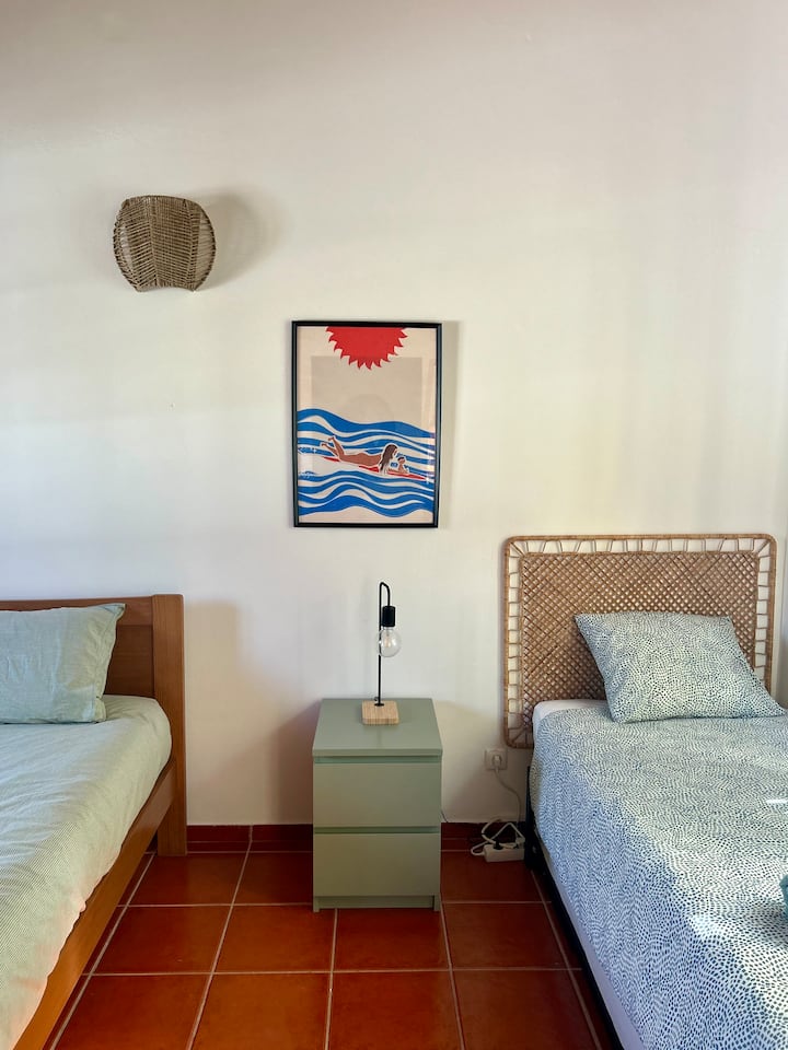 Quarto Em Vale Da Telha Wc Partilhado - Aljezur