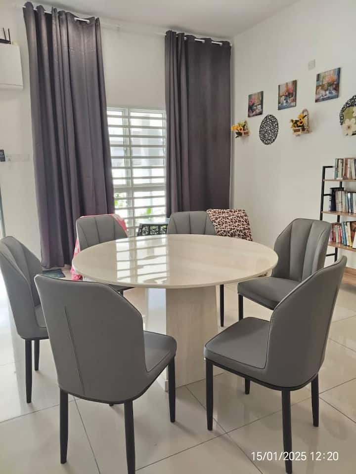 Entire Budget Villa 4r3br:0deposit+parking+kitchen - Selangor