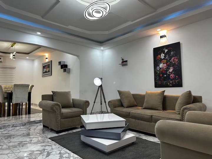 Kair Service Apartments - 베닌시티