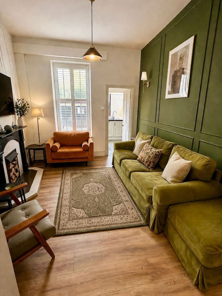 Number 9 - Town Centre 4 Bed House W/ Outside Area - Ballycastle