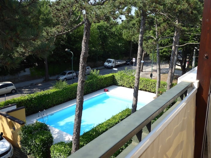 Moderno Grande Terrazzo Piscina - Lignano Riviera