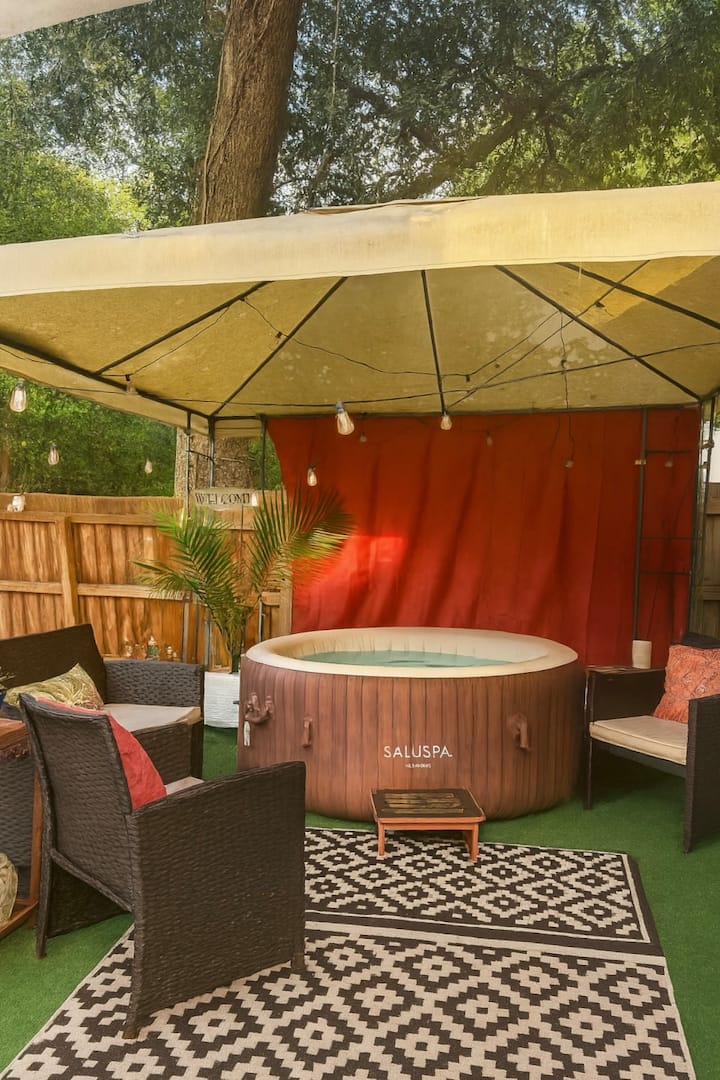 Stylish Hot Tub Retreat • Pet-friendly • 8 Min Uf - Gainesville, FL