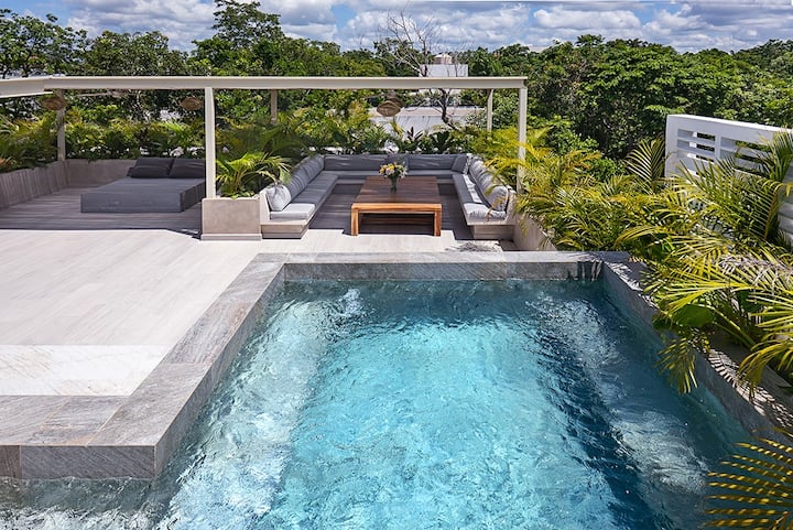 Villa Virginia: 4br, 2 Heated Pools, 24/7 Sec - Tulum
