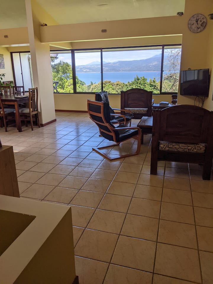 Beautiful Lake View Condo - Costa Rica