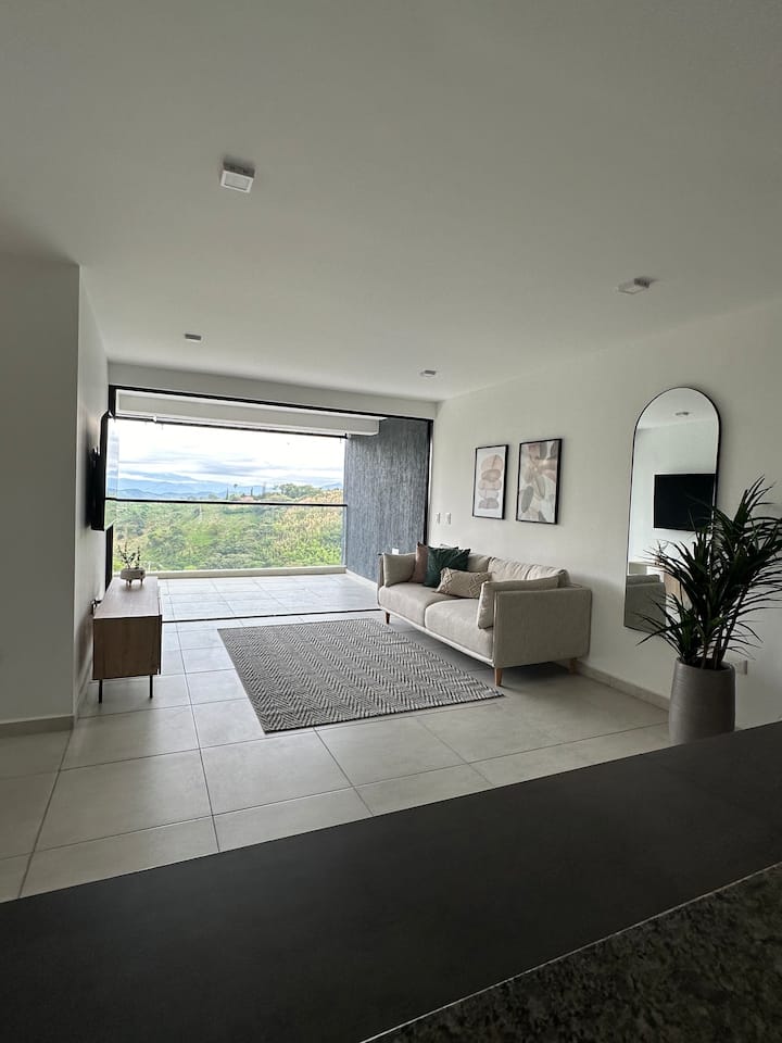 Zen House:ac Modern Apt In Cerritos, Good Location - Pereira