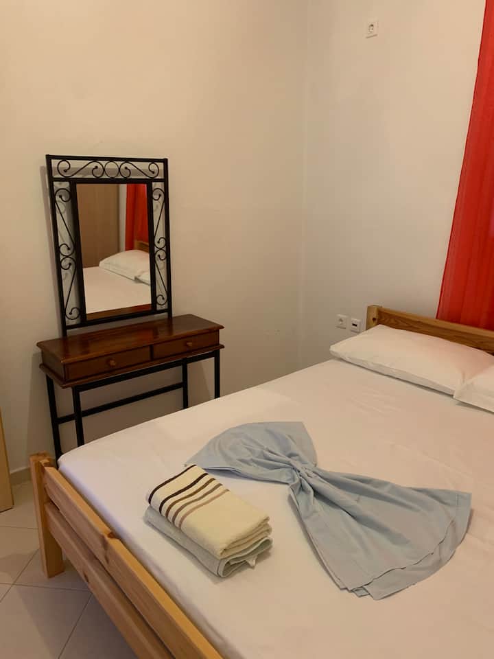 Dhimos Apartment - Himarë