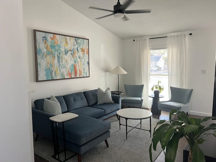 The Brynn • A Cozy & Convenient Jacksonville Stay - Jacksonville, NC