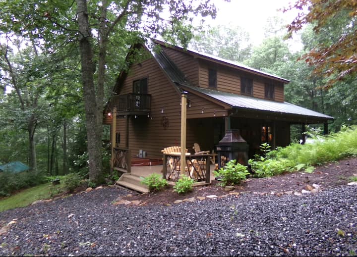 Log Cabin Fire Place Game Room Mountains - New River State Park, Laurel Springs