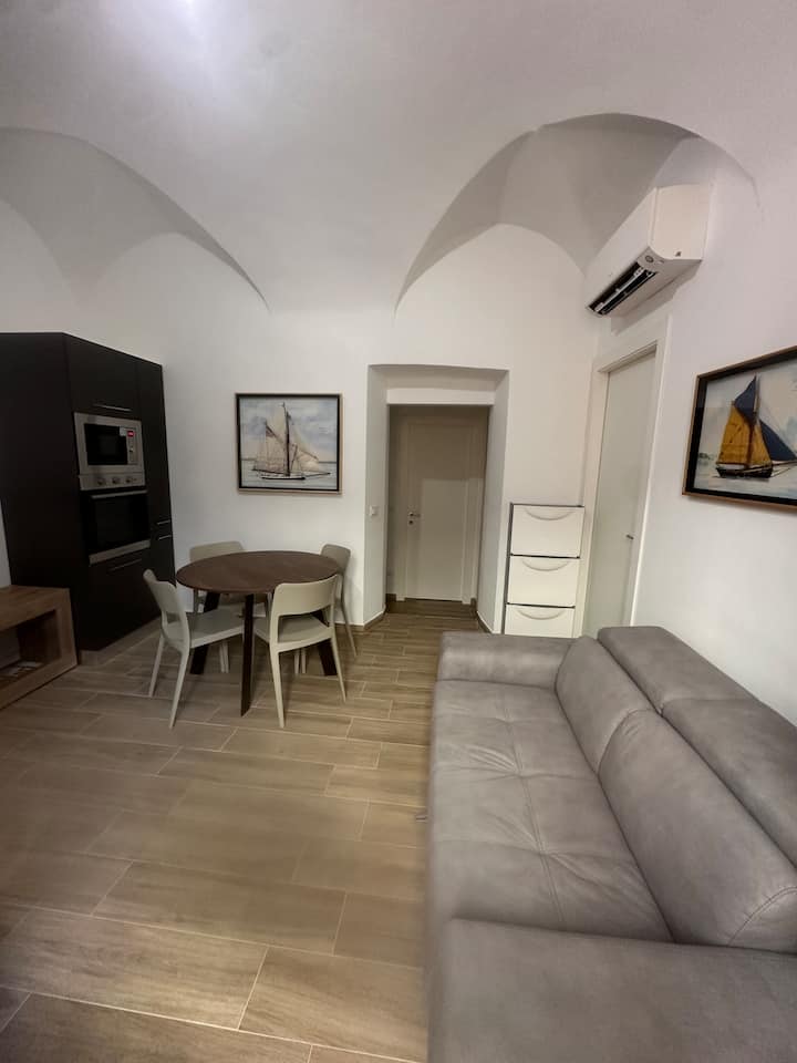 Pietra Blu 2 Bedroom Apartment - Pietra Ligure