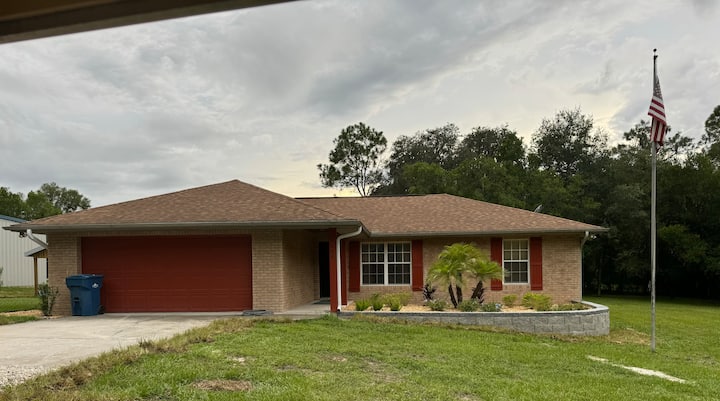 Cozy Rural Home On Quiet 3 Acres - Orange City, FL