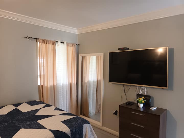 303 Charles Intimate Studio - Montego Bay