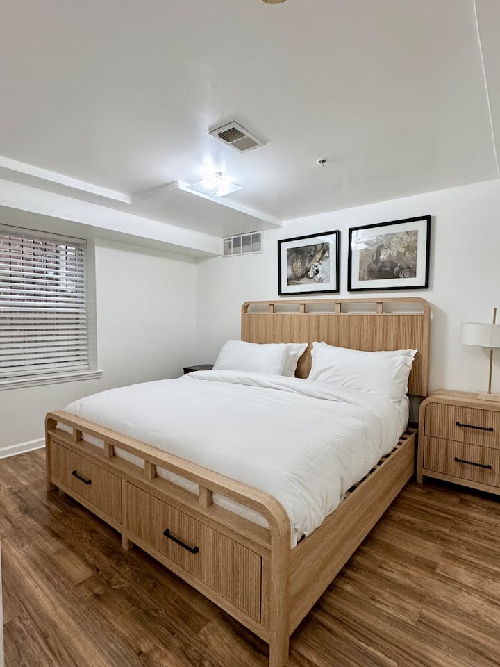 Cozy Serviced Apt/nyc/5min To Ewr/free Park - Newark, NJ