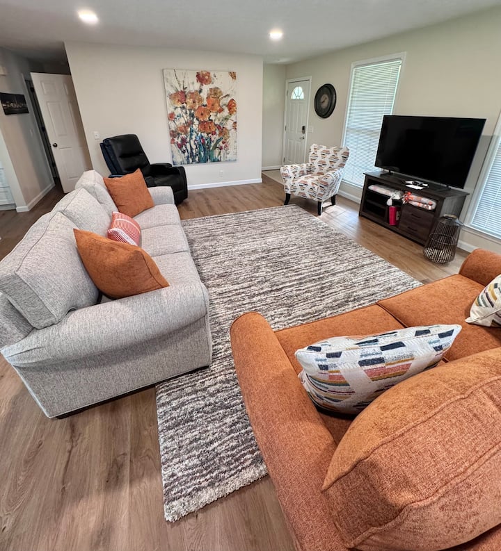 Serene Franklin Stay• Country Setting, City Access - Franklin