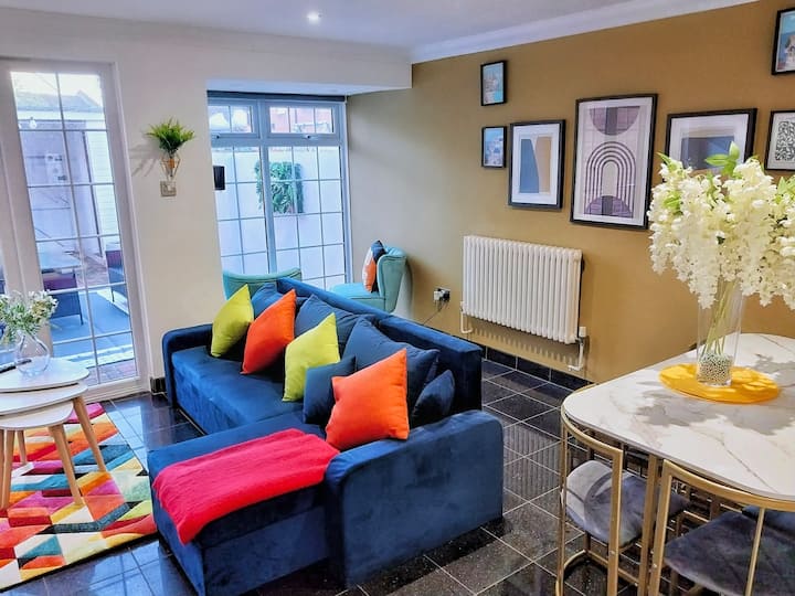 3 Bedroom House , Garden - Gunwharf ,Trainstation - Portsmouth