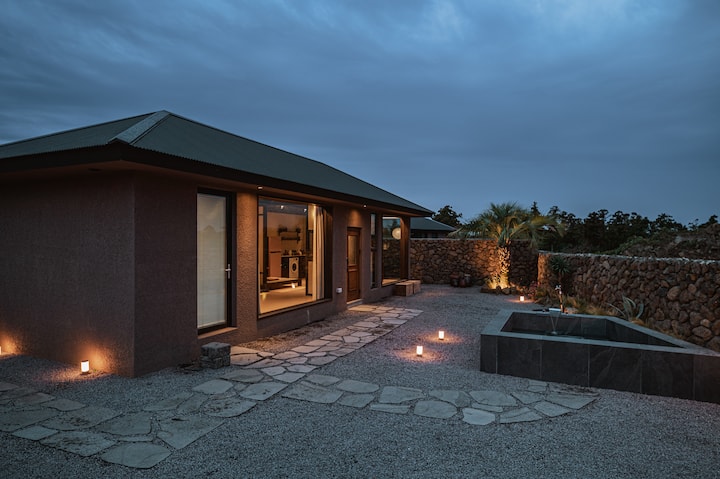 애월 잔향 [은은] 제주애월 고요한 마을 고즈넉한 독채 오픈 할인 - Jeju-si