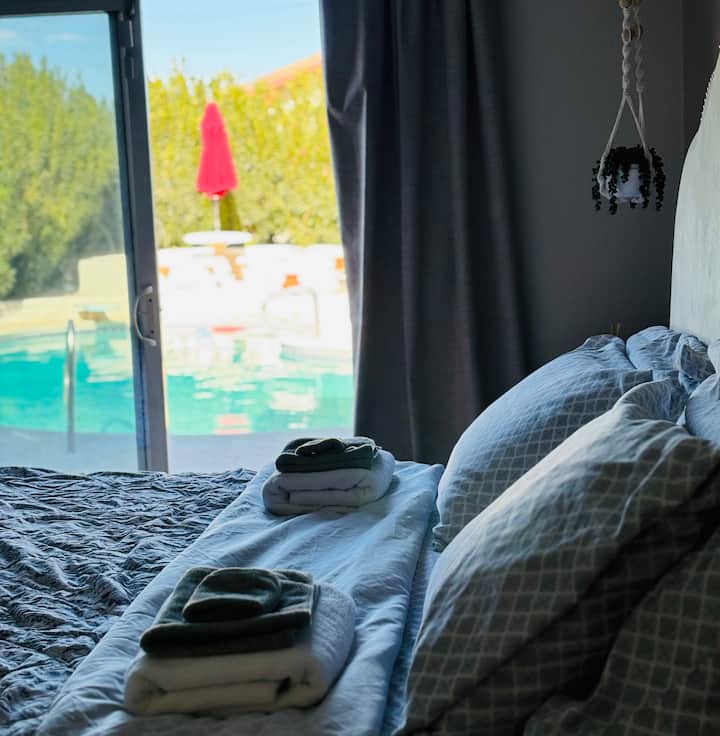 Room With Side Entrance. 
12min To Las Vegas Strip - Las Vegas