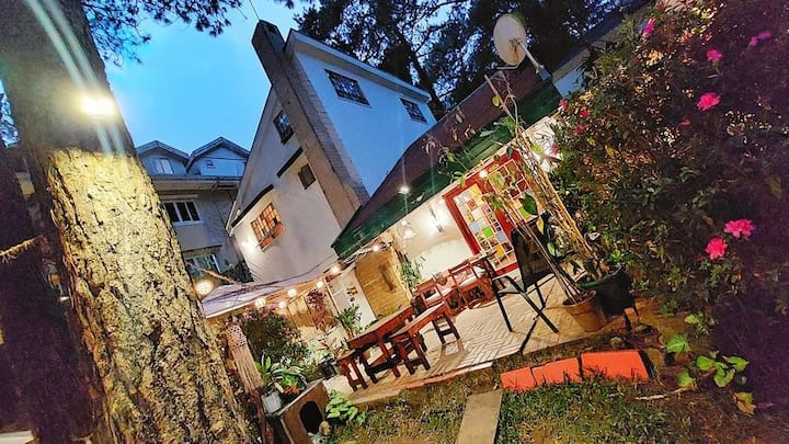 Whole House Rental 17 Pax - Pet-friendly Cabin - Baguio