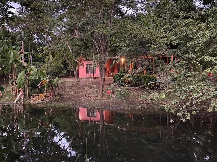 Casa Lago Alemar - Paquera