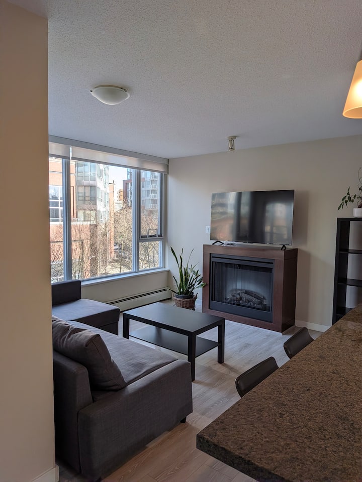 1bedroom Apt Next To Rogers, Bcplace, Skytrain - 溫哥華