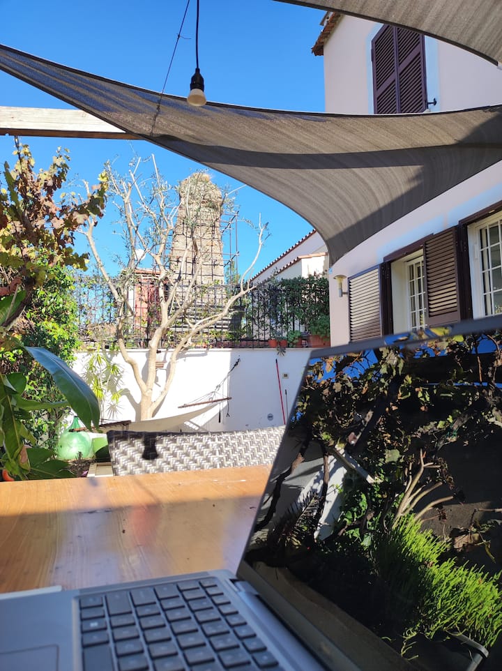 Family-friendly House + Private Patio Near Metro - Marino