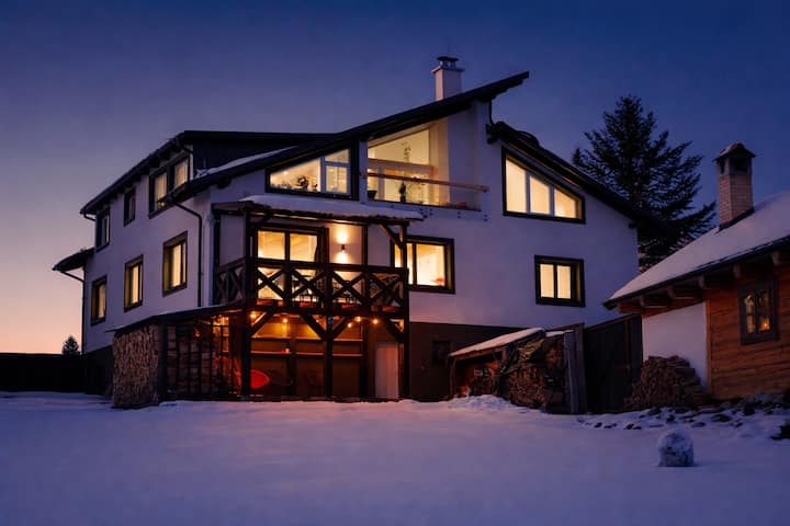 Slow Mountain Family Base• Liptov• Yard • Sleeps 8 - Slovensko