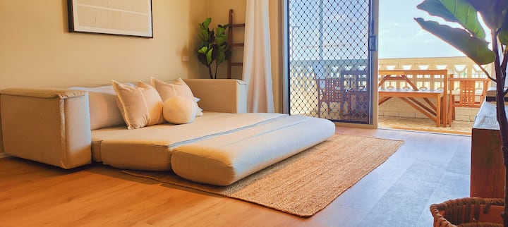 Direct Ocean Front Apartment - 마게이트