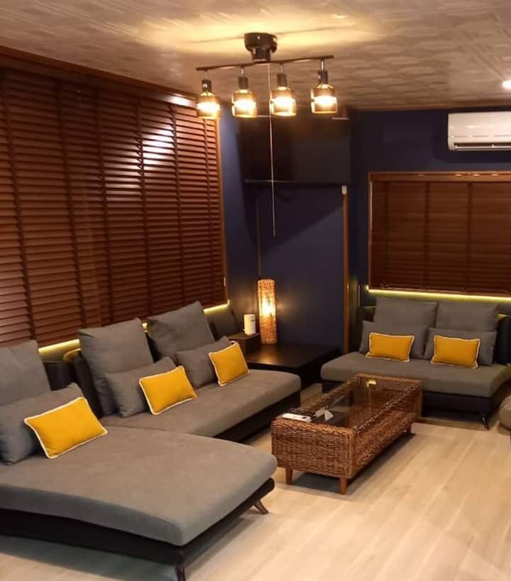 Free 2 Parking/11 People's/2-storey House/miebashi - 那覇市
