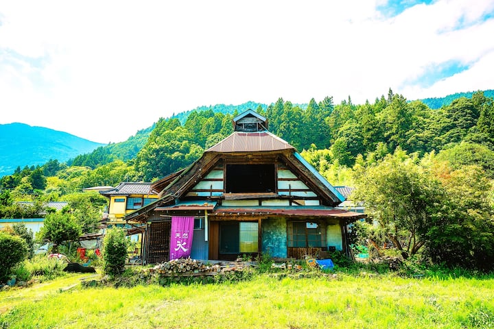 Yadocoで検索/２f大広間５０畳超/屋内屋外bbq/最大８名/蔵で映画/増穂インタ～車１０分 - Shizuoka