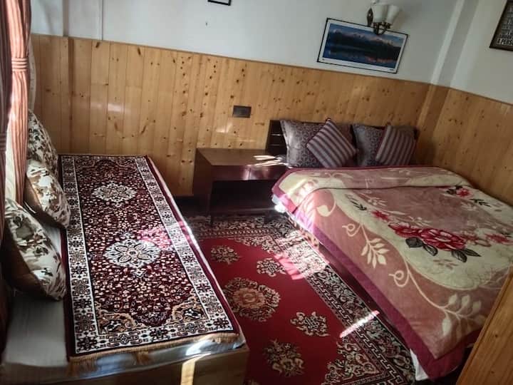 Himalayan Inn Home Stay - Darjeeling