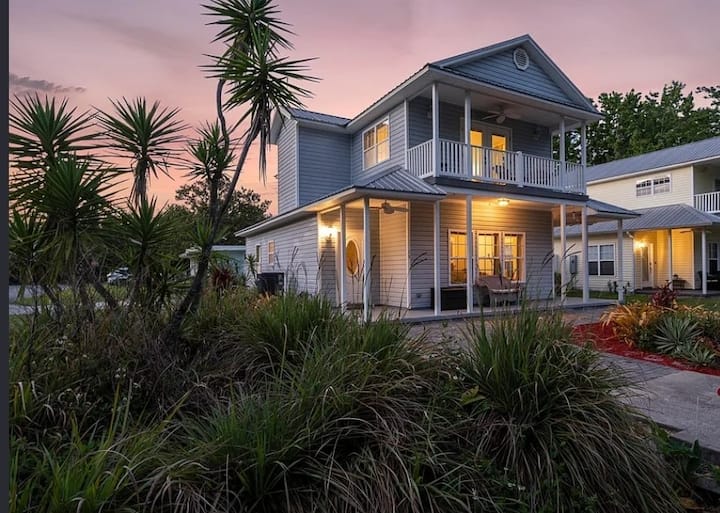 Downtown Fun In The Sun- 5 Min Drive To Downtown - St. Augustine, FL